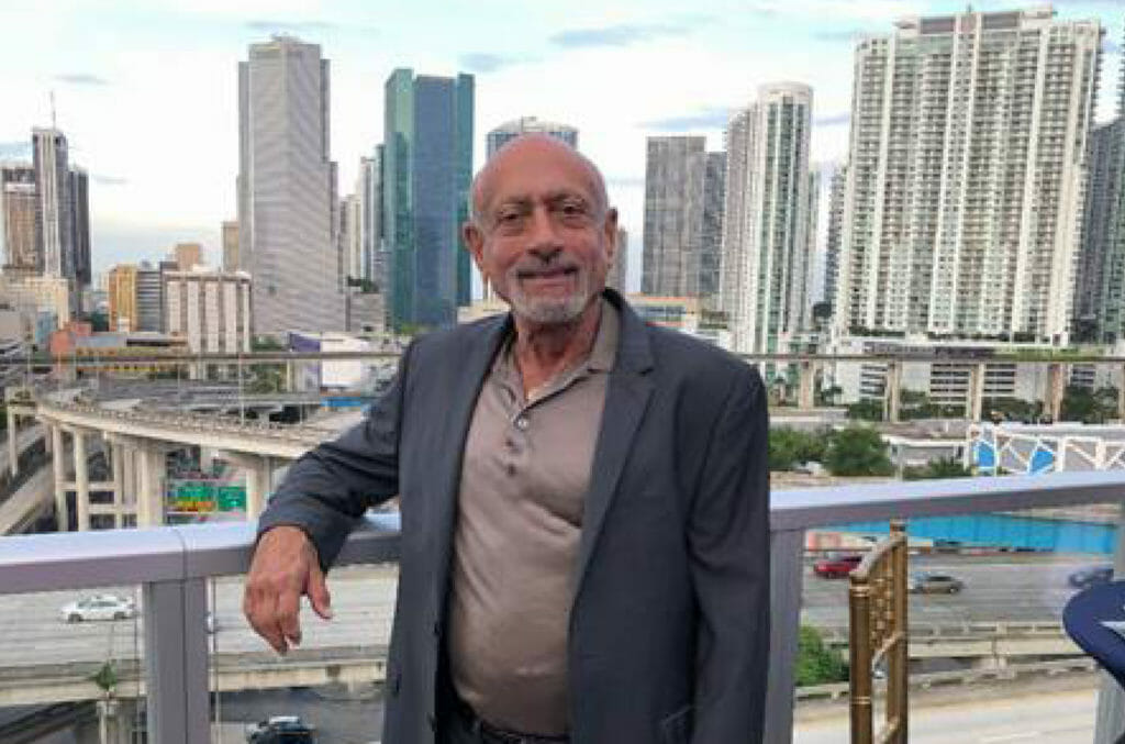 Scott L. Bennett to be Honored with Angel Award - OCQ