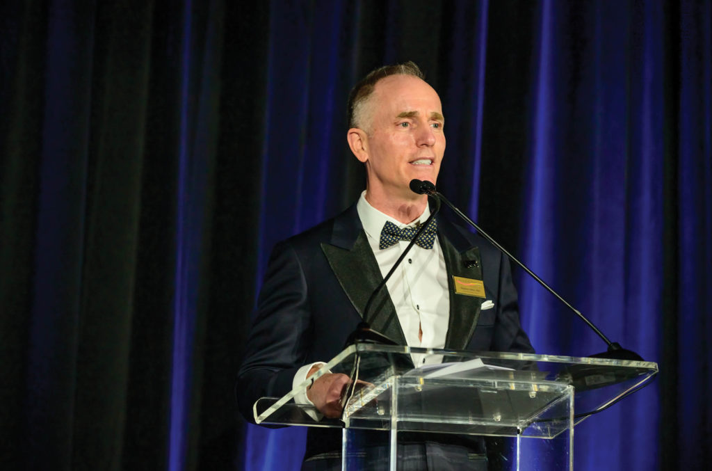 stephenfallen - https://www.outclique.com