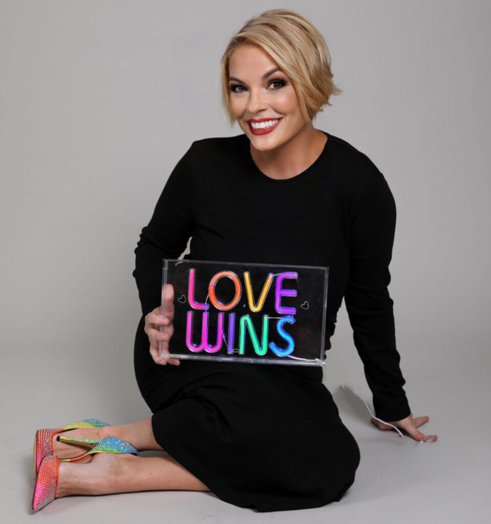 NYC Cabaret Star Anne Steele Comes to Sunshine Cathedral - OCQ