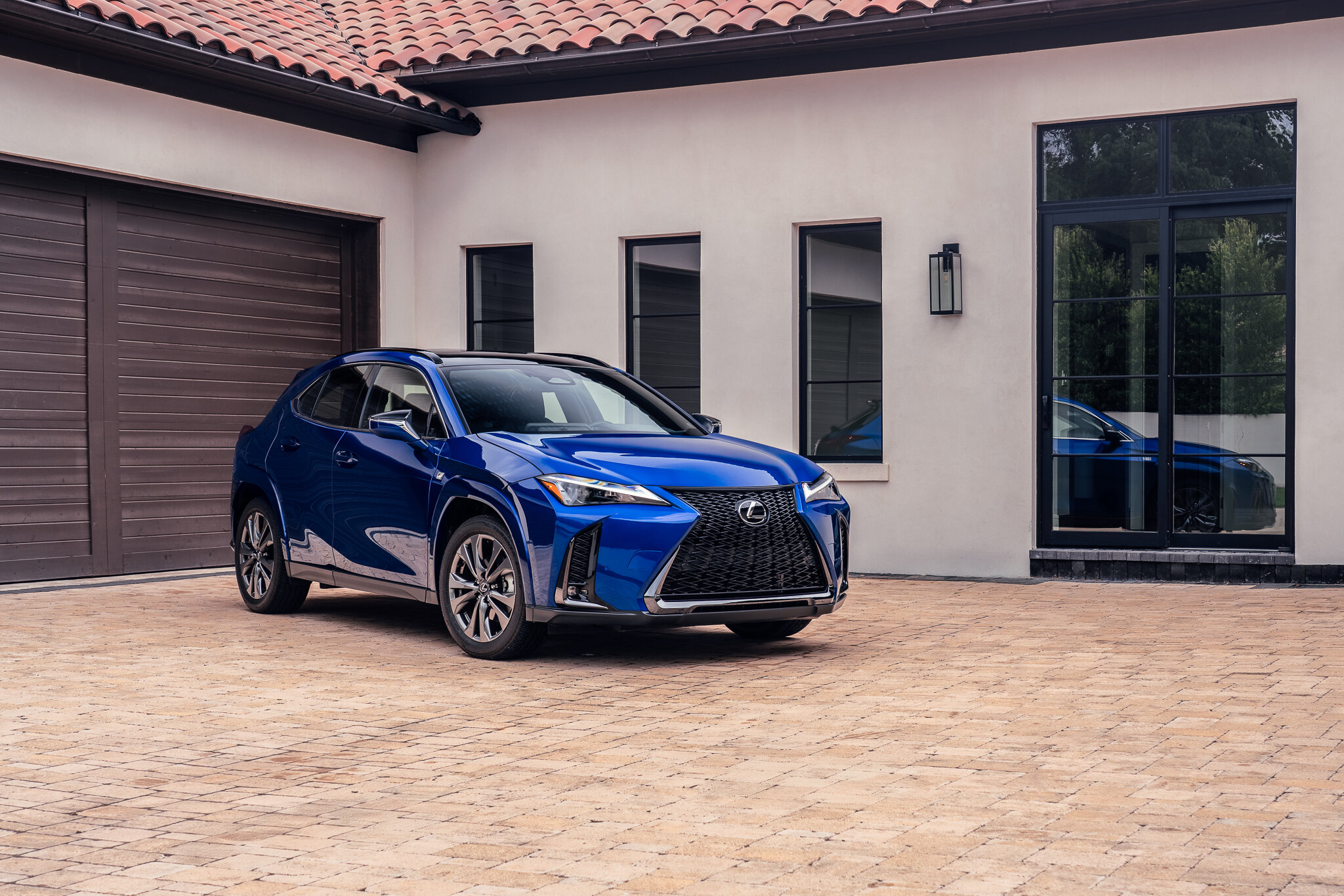 2026 LEXUS UX 300h - OCQ